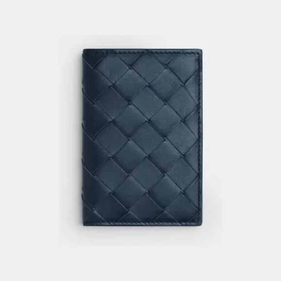 葆蝶家/Bottega Veneta 深蓝色 牛皮革 女士 翻盖卡包 592619VCPQ43121-小迈步海淘品牌官网