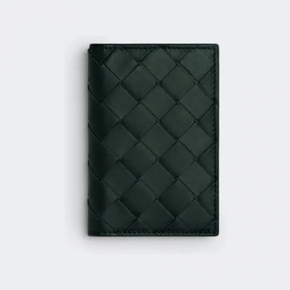 葆蝶家/Bottega Veneta 墨水绿 / 淡蓝色 牛皮革 翻盖卡包 592619VCPQ63019-小迈步海淘品牌官网