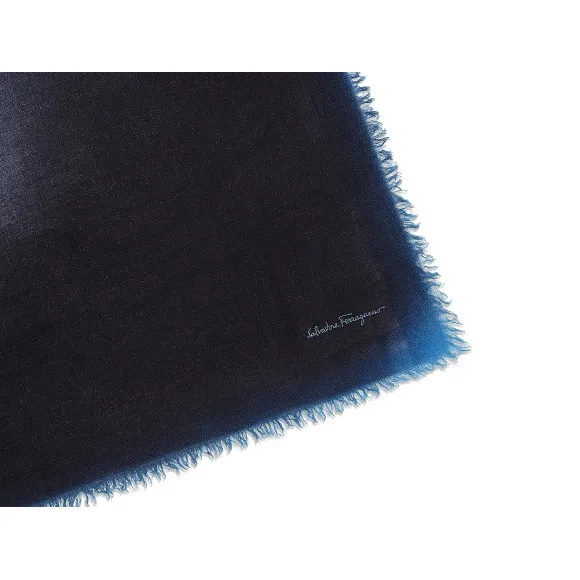 菲拉格慕/Salvatore Ferragamo 渐变色印花披肩 325713_644667-小迈步海淘品牌官网